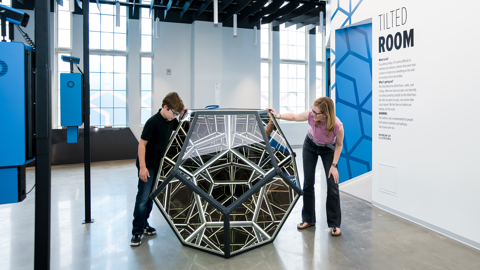 Installations | Museum of Illusions Atlanta